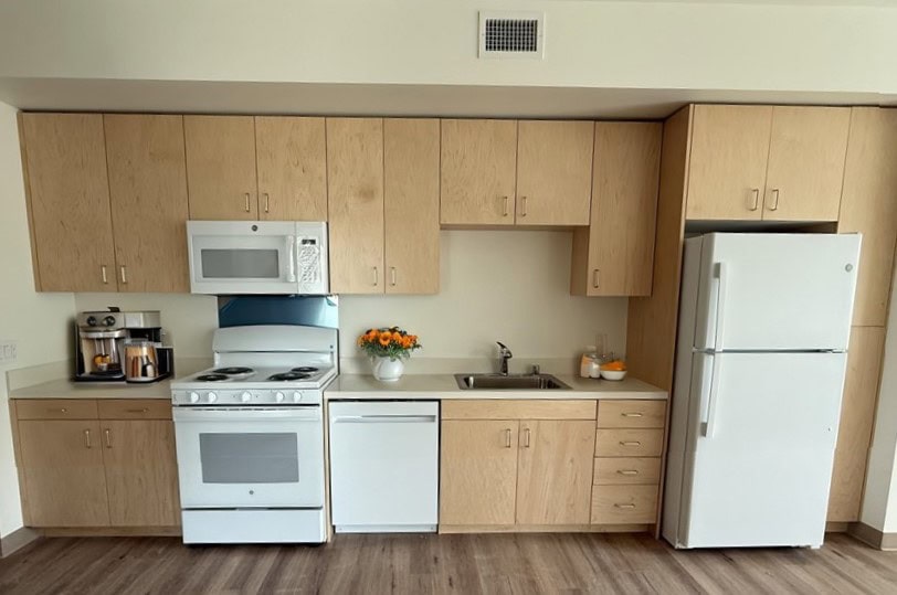 Colibri Commons – MidPen Housing